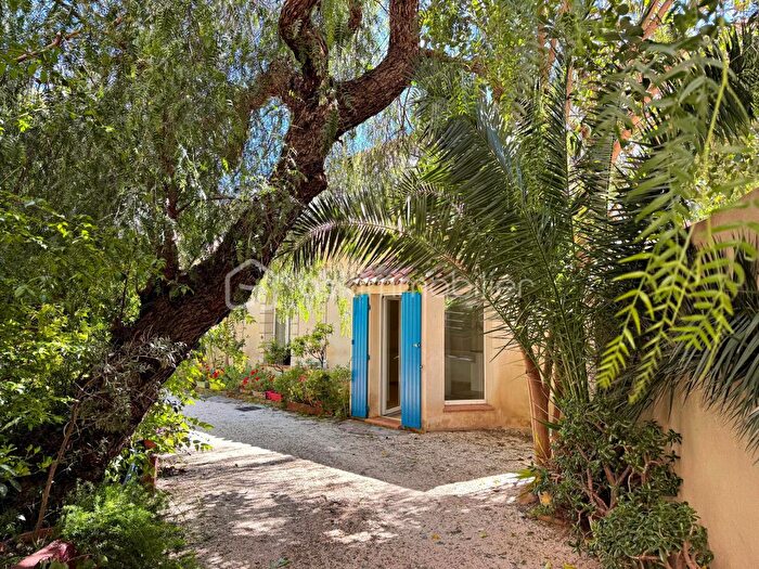 Maison 2 pièces à Hyères, Centre-ville, à vendre