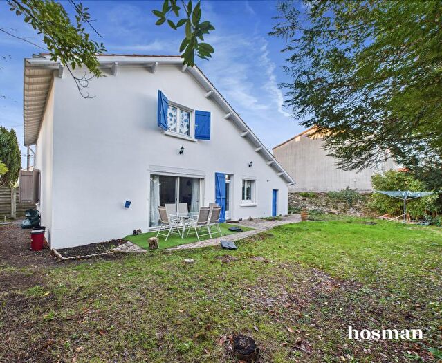 Maison 8 pièces à vendre à Saint-Sébastien-sur-Loire, Ouest