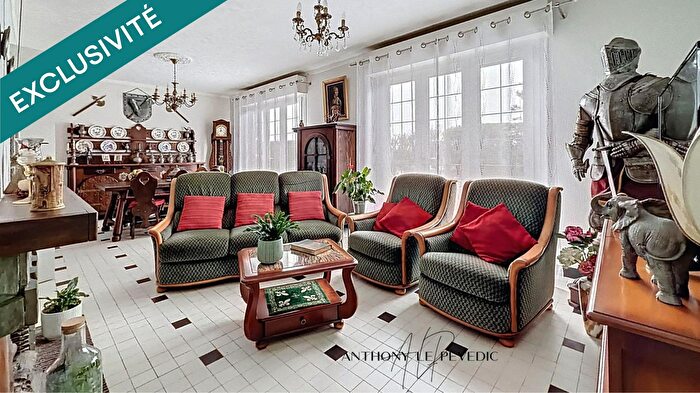 Maison à vendre - Locmariaquer - 7 pièces - 5 chambres