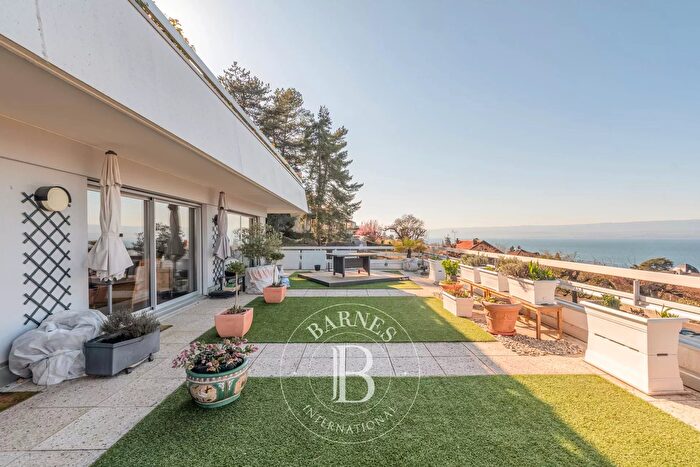 Appartement à vendre - Évian-les-Bains - 3 pièces - 2 chambres