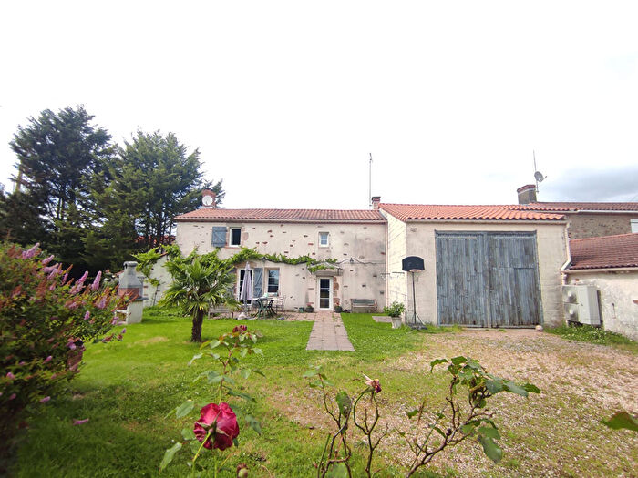 Maison 6 pièces à Sainte-Flaive-des-Loups, à vendre