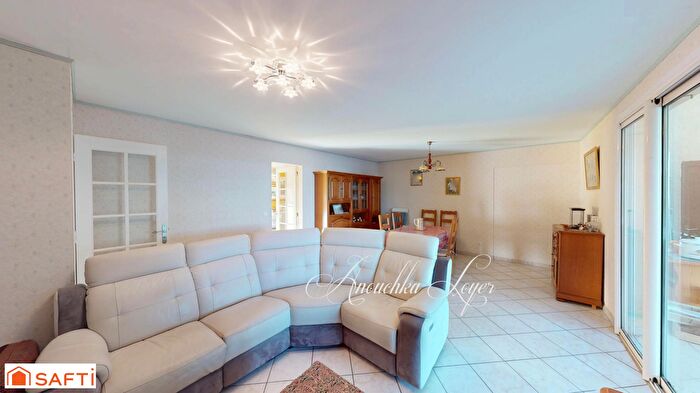 Maison à vendre - Cadillac - 9 pièces - 4 chambres