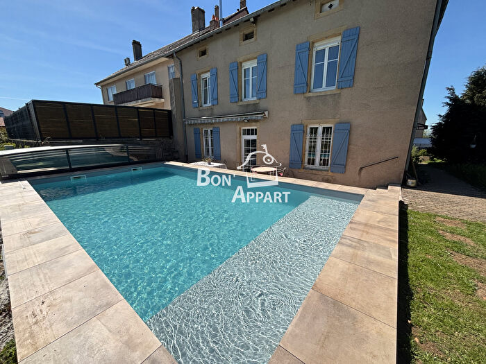 Saint-Privat-la-Montagne - Maison 8 pièces à louer