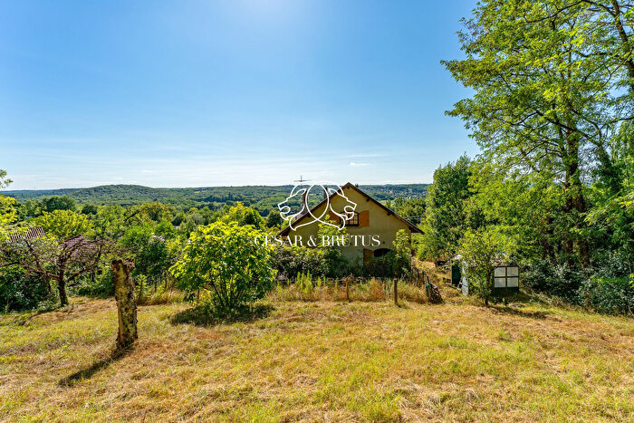 Bouvesse-Quirieu : Maison 6 pièces à vendre