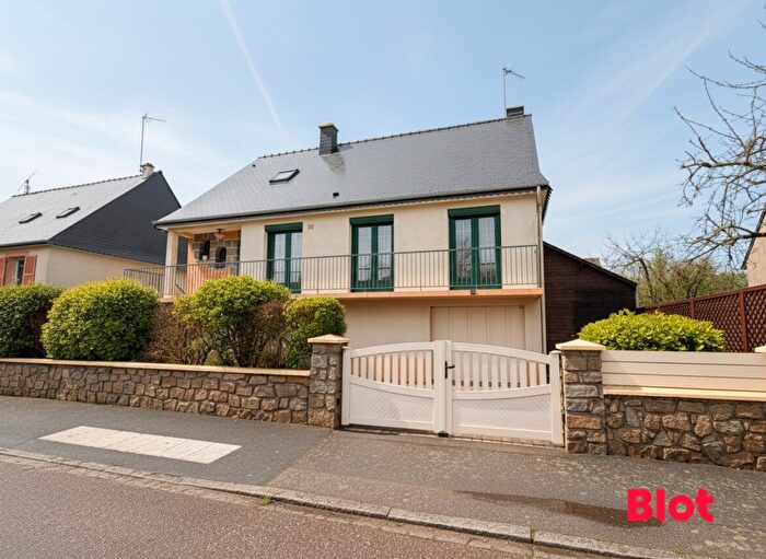 Maison à vendre - LHermitage - 7 pièces - 5 chambres