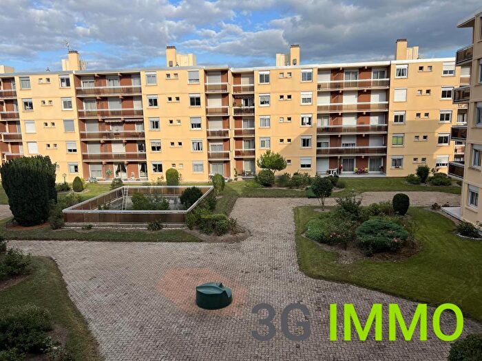 Appartement 3 pièces à Dreux, Centre-ville, à vendre