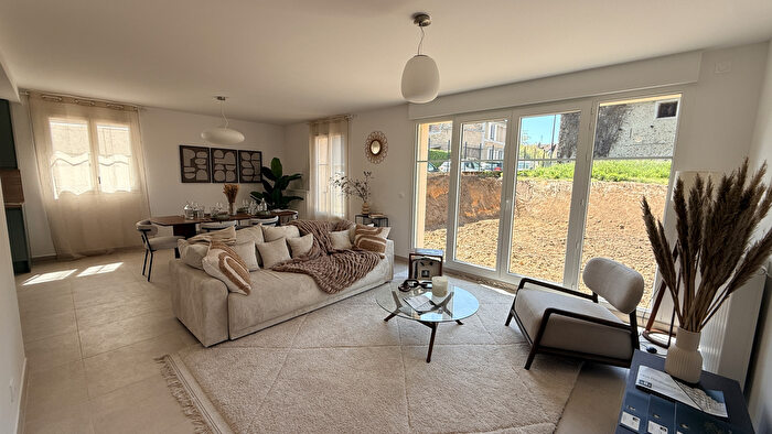 Maison 5 pièces à Méré, à vendre