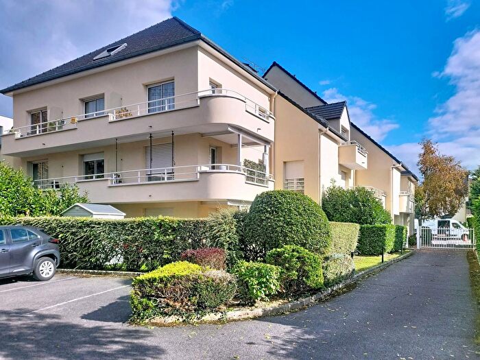 Appartement à vendre - Ozoir-la-Ferrière, Vieux village, Armainvilliers, Notre Dame - 3 pièces - 2 chambres