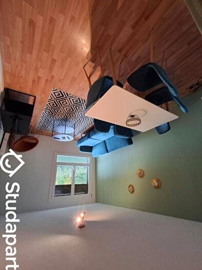 Appartement à louer - Pradeau-Gare-Rue GLassale, Tarbes - 1 pièce - 1 chambre