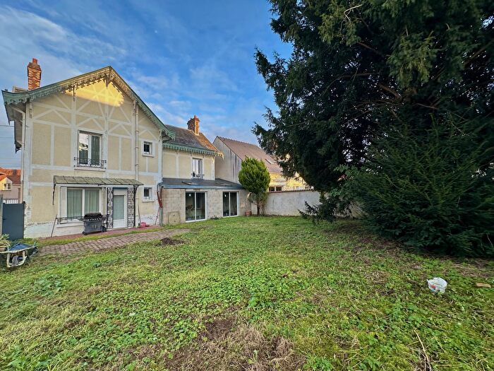 Maison 10 pièces à vendre - Bornel