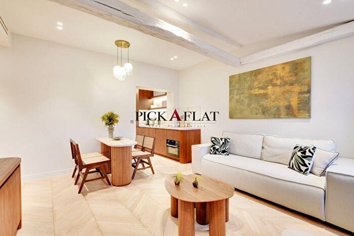 Elysées-Madeleine, Paris 8ème arrondissement - Appartement 2 pièces à louer