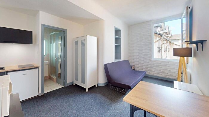 Amphitheatre, Rodez - Appartement 1 pièce à louer