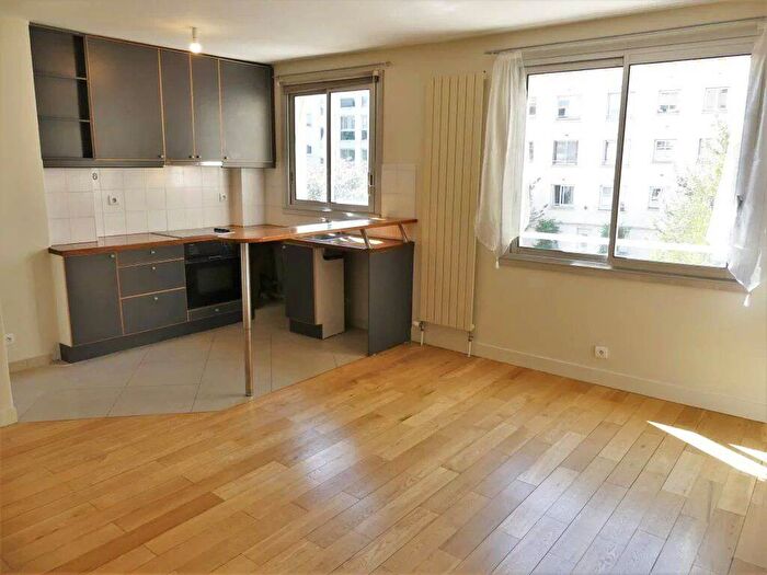 Appartement 2 pièces à Reine-Mairie, Boulogne-Billancourt, à louer