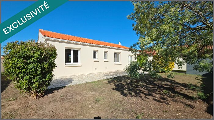 Maison 4 pièces à Brem-sur-Mer, à vendre