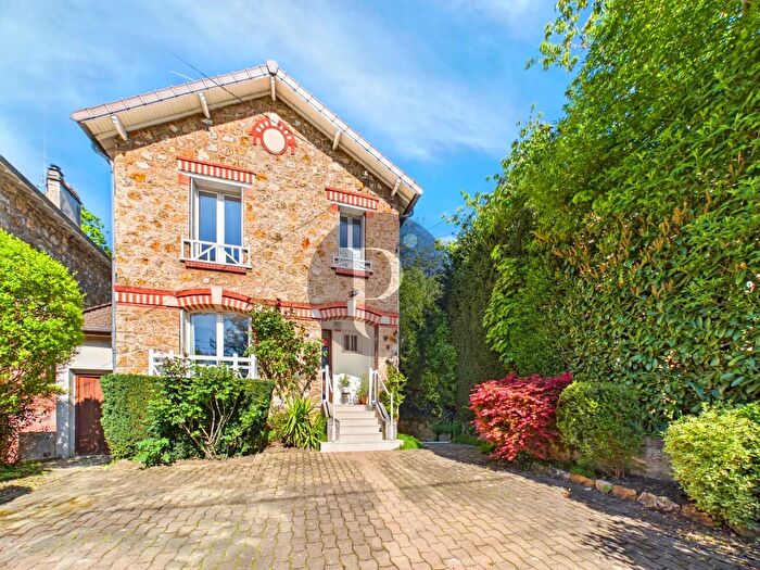 Maison 7 pièces à vendre à Verrières-le-Buisson, Moulin, Migneaux