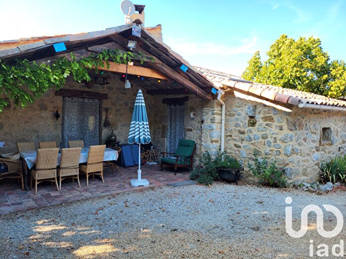 Maison à vendre - Roussieux - 5 pièces - 4 chambres