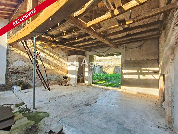 Maison à vendre - Beauvais-sur-Matha - 8 pièces - 3 chambres