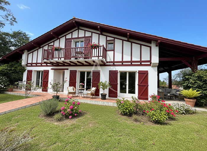 Maison 12 pièces à Ciboure, à vendre