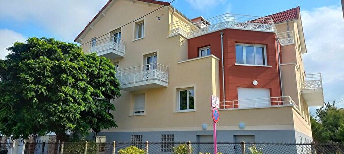 Appartement à louer - Maurouard-Docteur Roux, Livry-Gargan - 4 pièces - 3 chambres