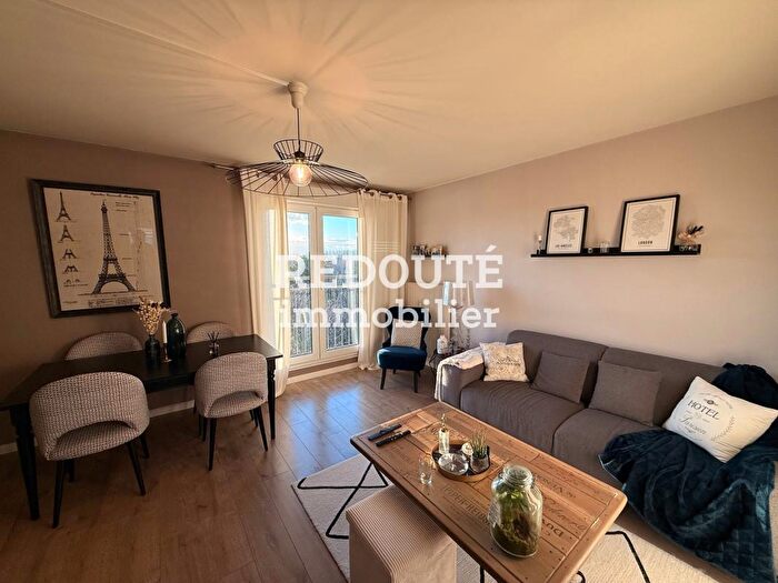 Appartement à vendre - Reims, La Neuvillette, Trois Fontaines - 3 pièces - 2 chambres