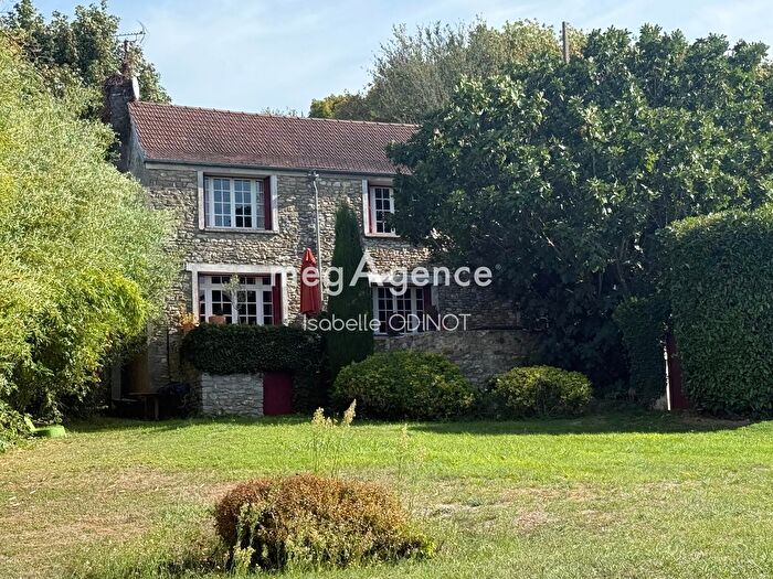 Maison 6 pièces à vendre à Fontenay-Saint-Père