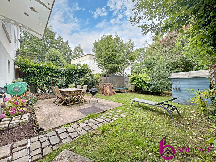 Le Plessis-Robinson, Cité Basse - Maison 6 pièces à vendre