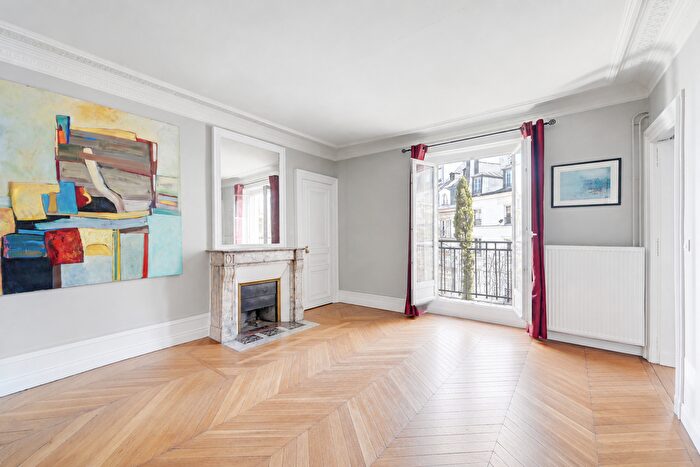 Appartement 3 pièces à Paris 10ème, Saint-Vincent de Paul, Lariboisière, à vendre