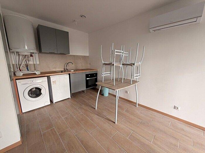 Maison à louer - Montgivray - 1 pièce - 1 chambre