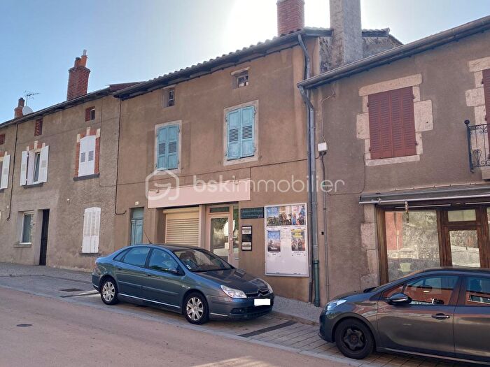 Allègre : Maison 6 pièces à vendre