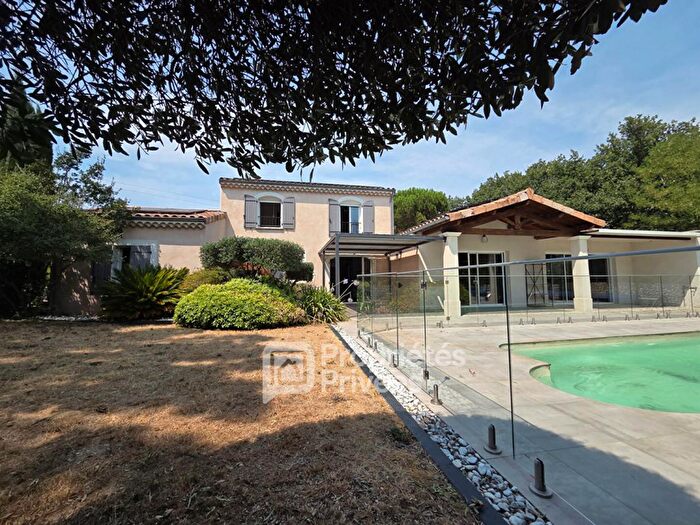 Maison 6 pièces à vendre à Malataverne