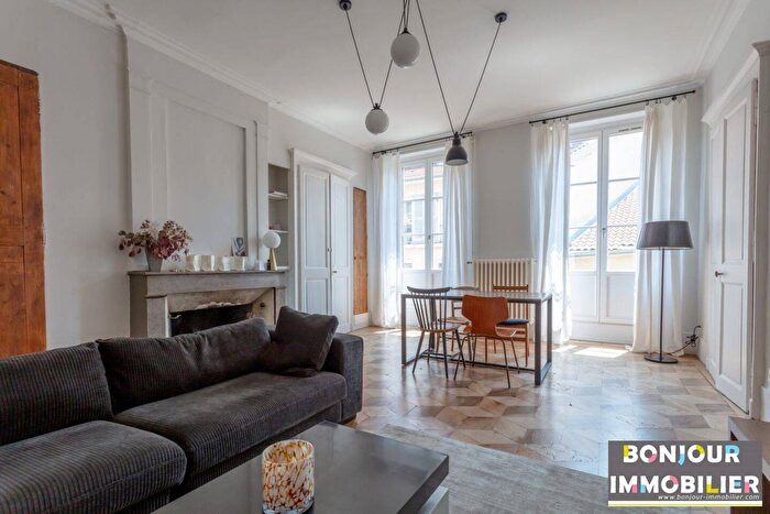 Appartement à louer - Antiquaire, Notre Dame, Grenoble - 4 pièces - 3 chambres