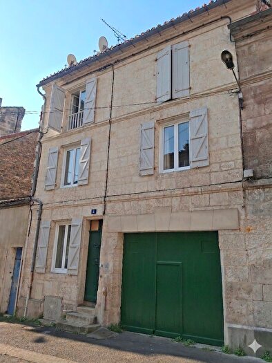 Maison 5 pièces à Angoulême, Centre-ville, à vendre