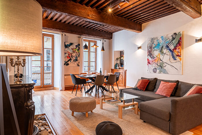 Maisons à vendre et appartements à louer - 1
