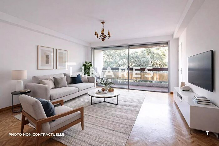 Appartement à vendre - Marseille e , Saint-Giniez - 5 pièces - 3 chambres