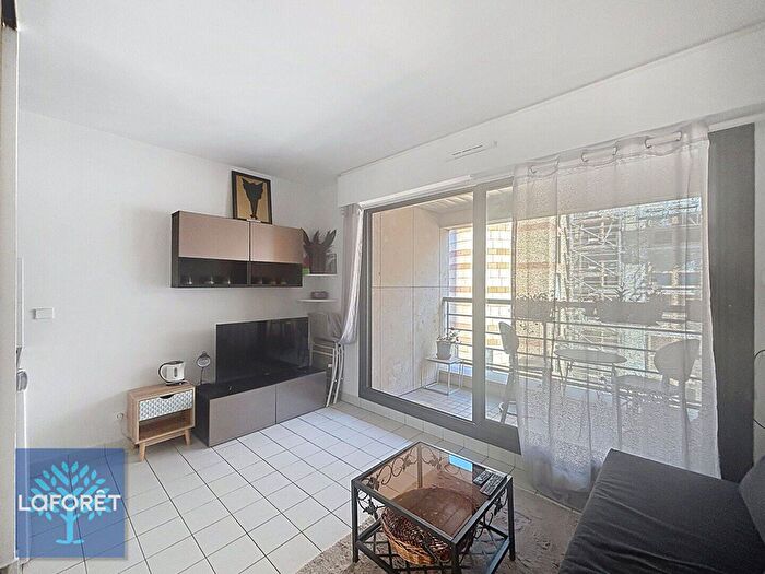 Georges Pompidou, Levallois-Perret - Appartement 1 pièce à louer