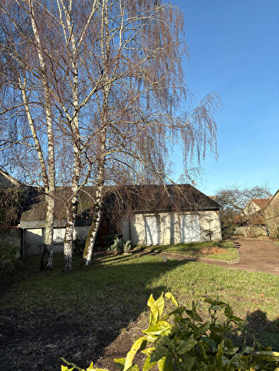 Maison à louer - Vouneuil-sur-Vienne - 5 pièces - 4 chambres