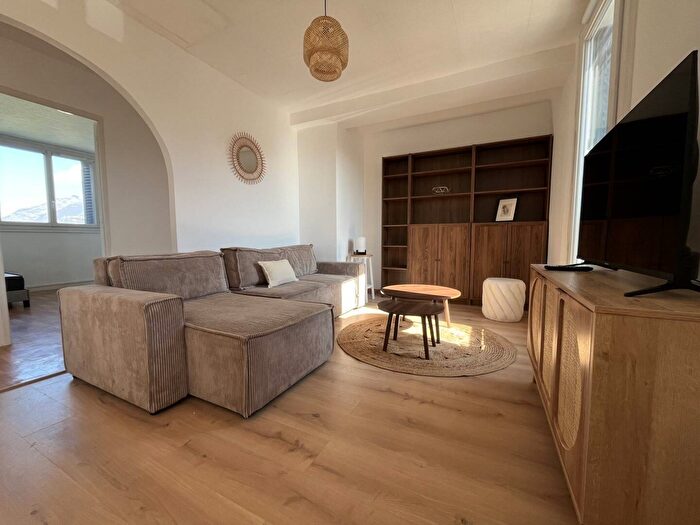 Appartement à louer - Teyssère, Saint-Martin-dHères - 4 pièces - 1 chambre