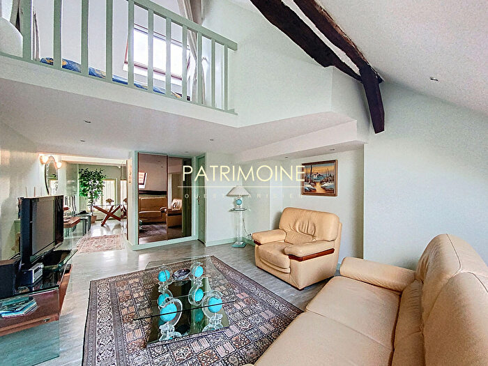 Appartement à vendre - Saint-Germain-en-Laye, Centre-ville, Quartiers forestiers - 3 pièces - 1 chambre