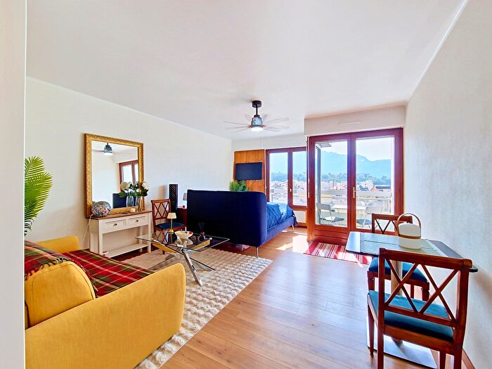 Appartement 1 pièce à Aix-les-Bains, Centre-ville, à vendre