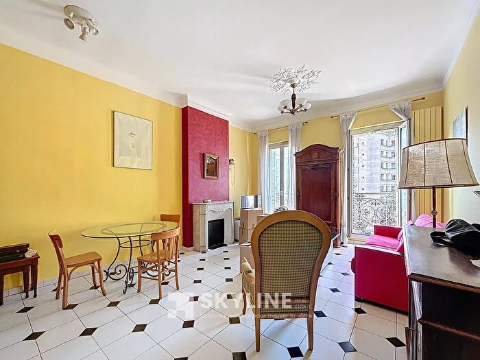 Appartement à vendre - Marseille e , Saint-Giniez - 2 pièces - 1 chambre