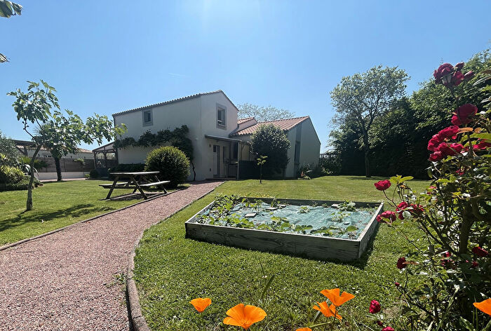 Maison à vendre - La Chevrolière - 8 pièces - 5 chambres