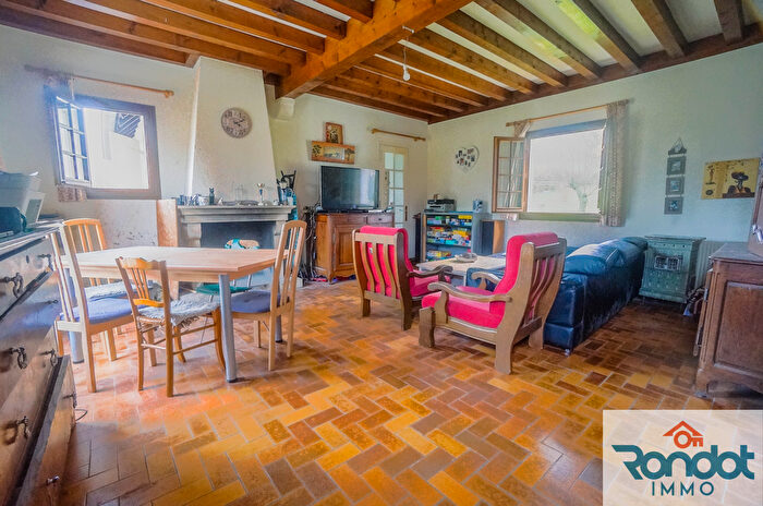 Marey-sur-Tille : Maison 7 pièces à vendre