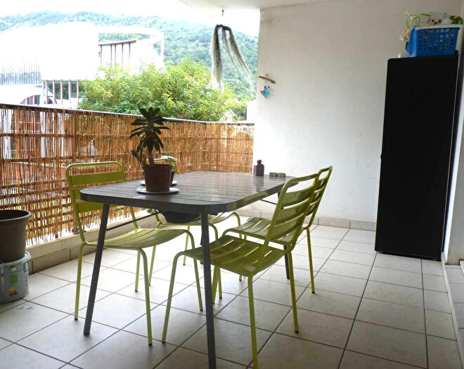 Appartement 2 pièces à Saint-Denis, Petite-Ile, Bas de la Rivière, à louer