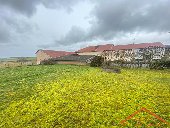 Maison à vendre - Vittel - 6 pièces - 4 chambres