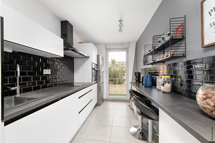 Appartement à vendre - Eaunes - 3 pièces - 2 chambres