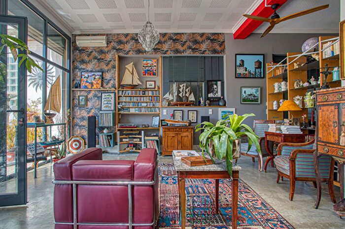 Appartement à vendre - Avignon, Les Sources - 7 pièces - 5 chambres