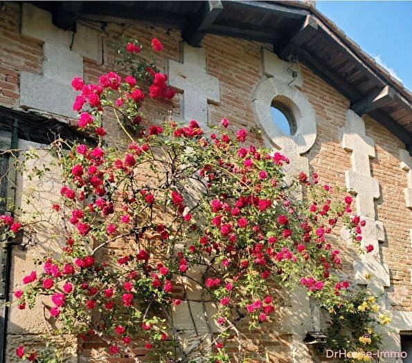 Maison à vendre - Tizac-de-Lapouyade - 8 pièces - 4 chambres