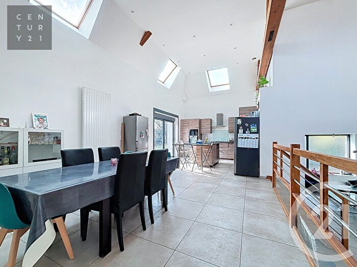 Maison à vendre - Les Noës-près-Troyes - 6 pièces - 4 chambres