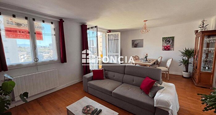 Appartement 4 pièces à Chony, Bourg-lès-Valence, à louer