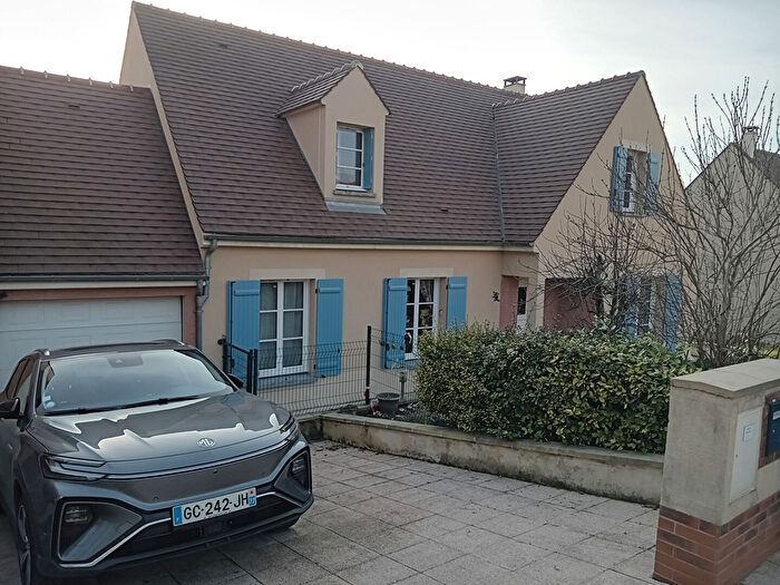 Maison à vendre - Meaux, Grosse Pierre, Croix Saint-Loup, Corniche - 6 pièces - 5 chambres